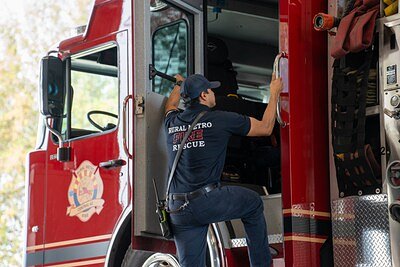 Arizona's Tech Boom Ignites a New Fire Frontier - BriefGlance.com