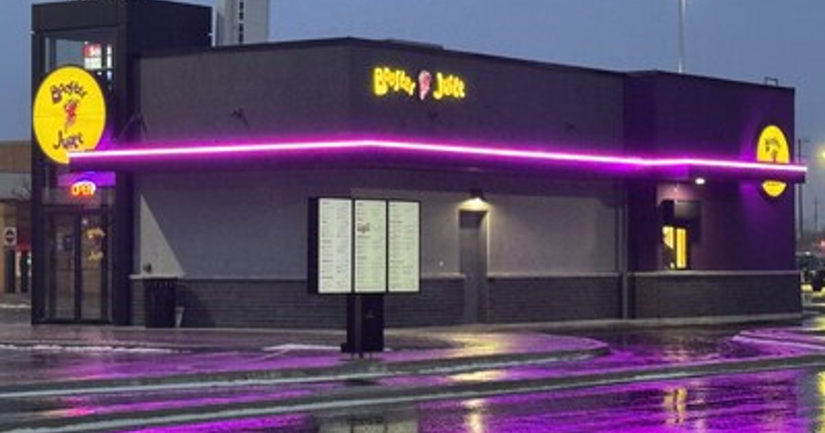 Booster Juice Bets Big on Speed with First-Ever Drive-Thru Model ...