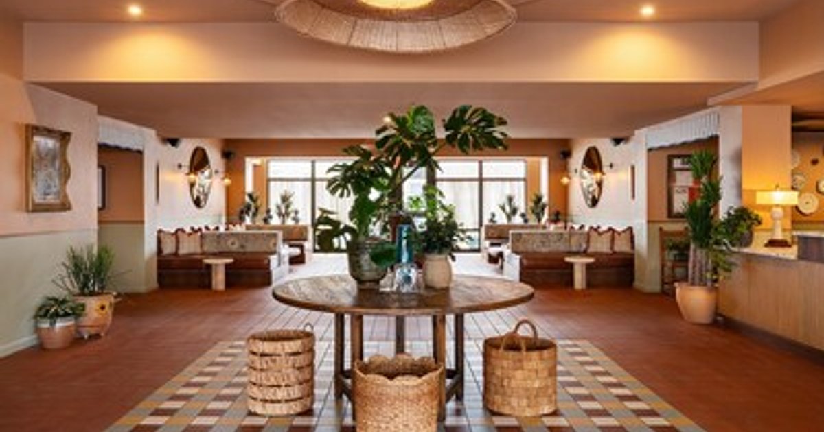 Route 66 Reimagined: Albuquerque Hotel Fuses History and High Style ...